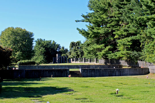 Abbey Garden - Dulaney Valley Memorial Gardens
