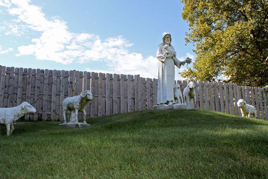 Good Shepherd Garden - Dulaney Valley Memorial Gardens